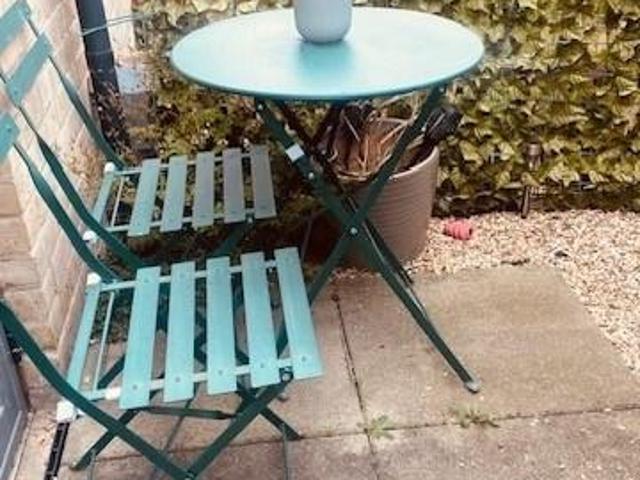 Rosebay Drive, London, N17 2 bed flat to rent £2,000 pcm £462 pw