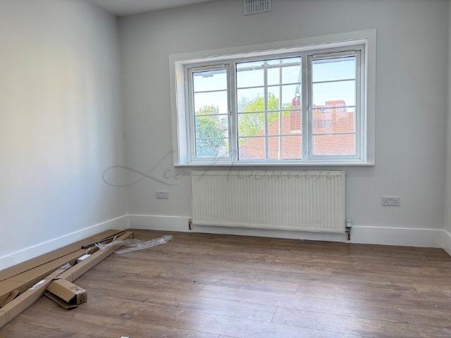 Rosebank Way, Acton, W3