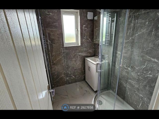 Rosebank Avenue, Wembley HA0, 2 bed maisonette to rent, £1,800 pcm | PrimeLocation