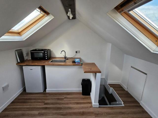 Rosebank Avenue, Wembley HA0, Property to rent, £1,000 pcm | PrimeLocation