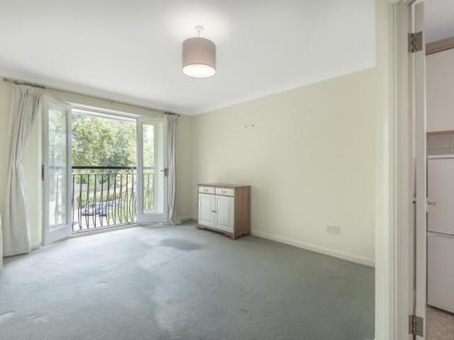 Rosebank Close, Teddington TW11, 1 bed flat to rent, £1,550 pcm | PrimeLocation