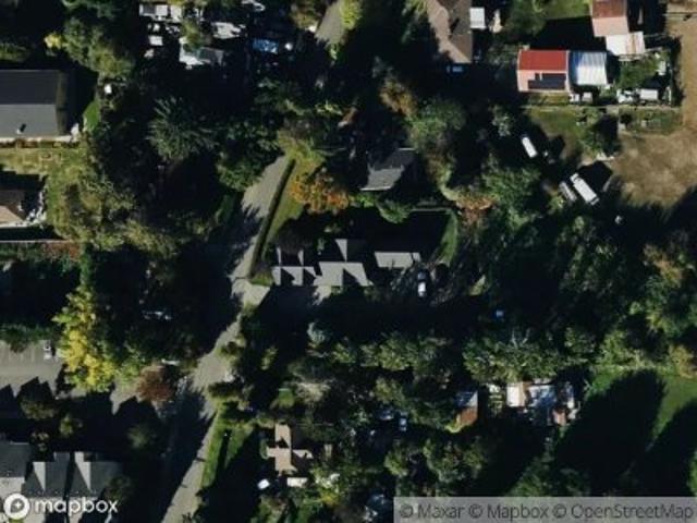 Roseberg Ave S