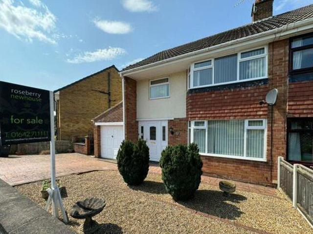 Roseberry Crescent, Great Ayton, 3 Bedroom Semi detached