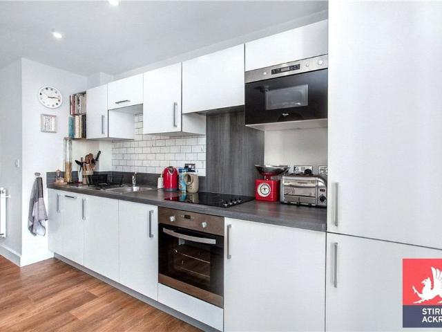 Roseberry Place, London, E8 3GA