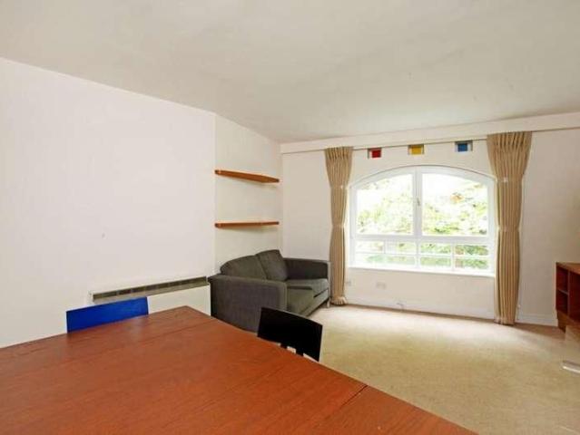 Rosebery Court, Rosebery Avenue, Clerkenwell, London, EC1R