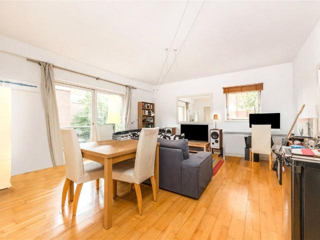 Rosebery Court, Rosebery Avenue EC1R, 2 bed property to rent, £2,900 pcm | PrimeLocation