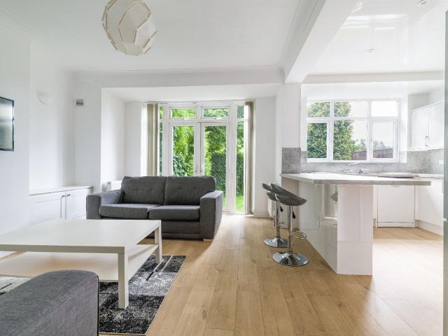 Rosebery Crescent, Newcastle Upon Tyne, Tyne And Wear NE2, 6 bed shared accommodation to rent, £3,900 pcm | PrimeLocation