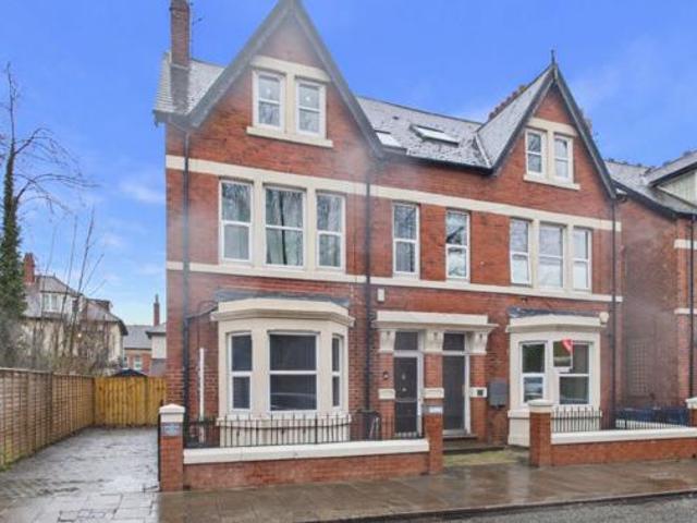 Rosebery Crescent, Newcastle Upon Tyne, 2 Bedroom Flat