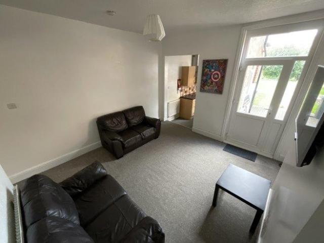 Rosebery Street 4 bed house share to rent £2,164 pcm £499 pw