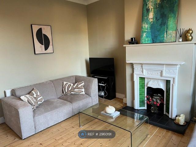 Roseburn Street, Edinburgh EH12, 2 bed flat to rent, £1,300 pcm | PrimeLocation