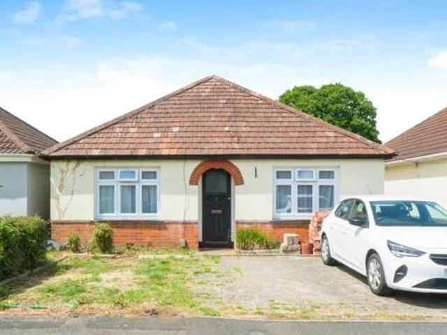 Rosedale Avenue, Romsey, 2 Bedroom Bungalow