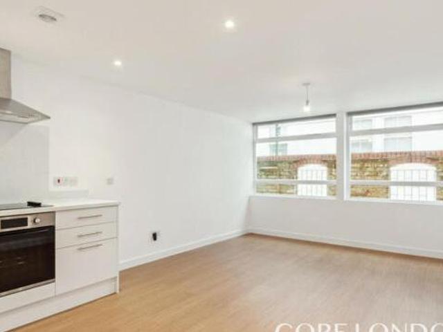 Rosedale Road, Richmond, 2 Bedroom Apartment