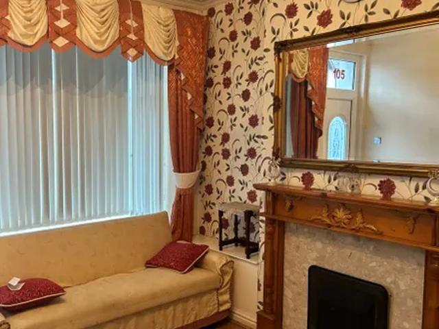 Rosefield Road, Smethwick, B67 6DZ, United Kingdom | 4 bed townhouse for rent #165524172 | Rentberry