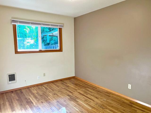 ROSEG03 2 Bedroom Apartment for Rent at 300 Lincoln St, Fairview, OR 97024
