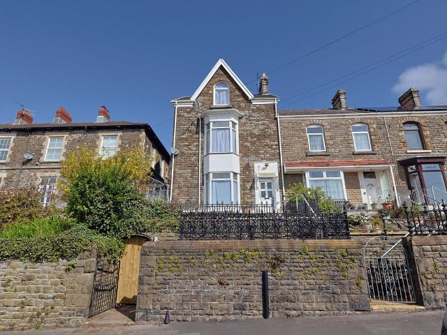 Roseland Terrace, Swansea SA1, Studio to rent, £950 pcm | PrimeLocation
