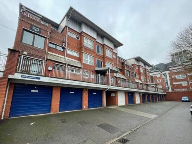 Roseland Way, Birmingham, 2 Bedroom Flat