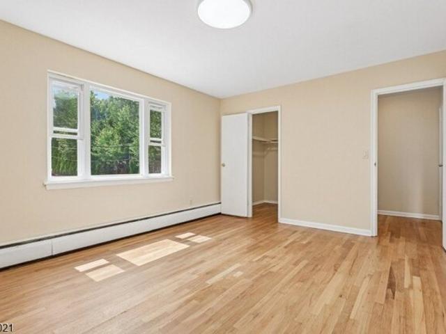 Roseland Ave Apt,caldwell Boro Township, Condo For Sale