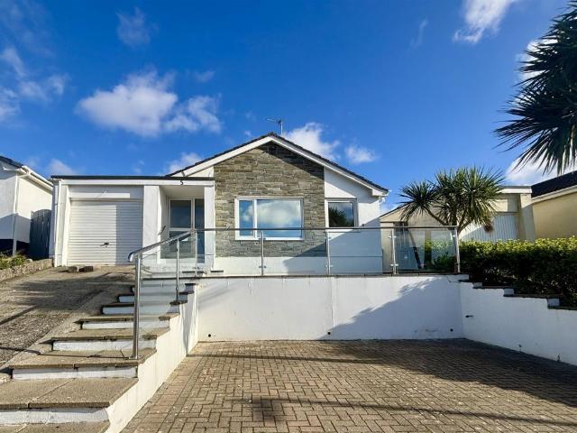 Roselidden Parc, Helston TR13, 3 bed bungalow to rent, £1,100 pcm | PrimeLocation