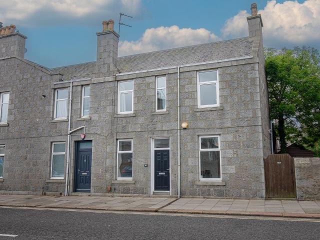 Rosemount Place, Aberdeen AB25, 2 bed semi detached house to rent, £800 pcm | PrimeLocation