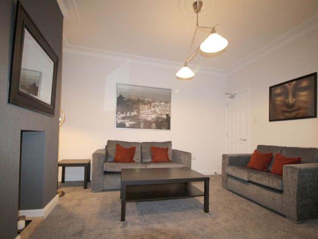 Rosemont Walk Room 2, Bramley, Leeds