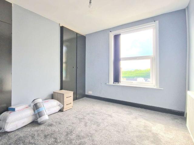 Rosemont Avenue, Bramley, Leeds LS13, Room to rent, £500 pcm | PrimeLocation
