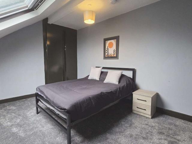 Rosemont Avenue, Bramley, Leeds LS13, Room to rent, £525 pcm | PrimeLocation