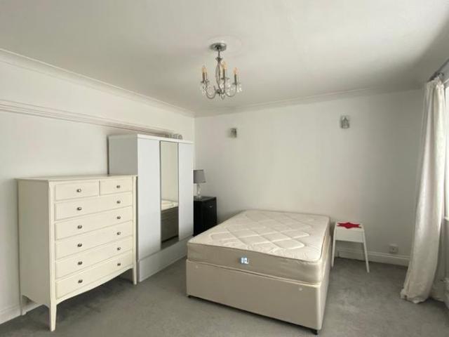Rosemont Road, Acton W3, Room to rent, £800 pcm | PrimeLocation