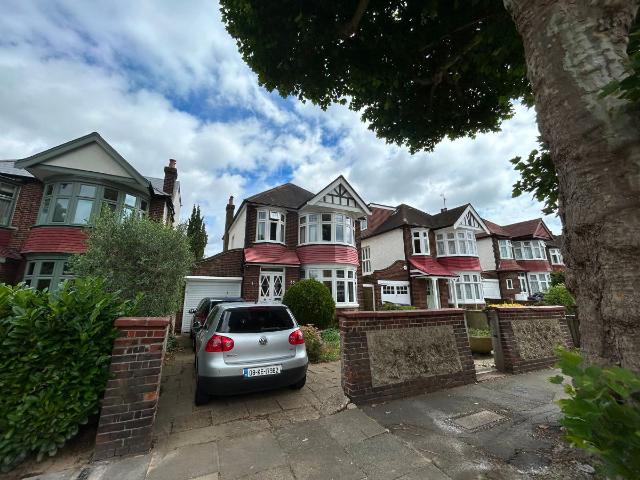 Rosemont Road, London W3, 4 bed detached house to rent, £4,500 pcm | PrimeLocation