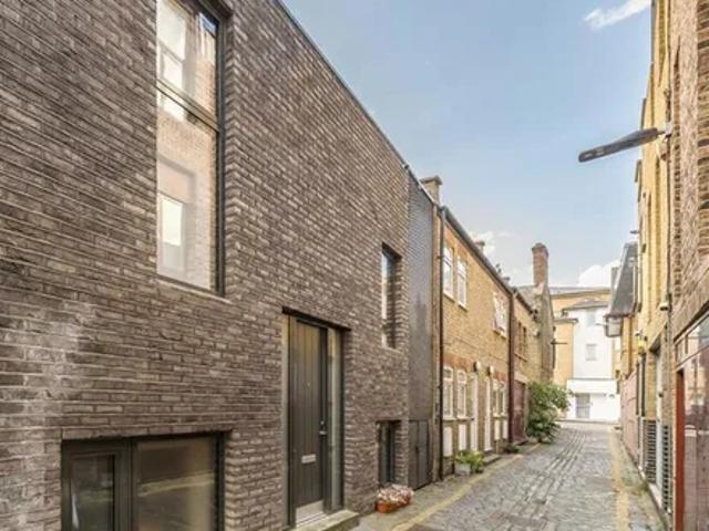 Rosemoon House, 1 Voss Street, London, E2 6HQ, United Kingdom | 3 bed townhouse for rent #137018772 | Rentberry