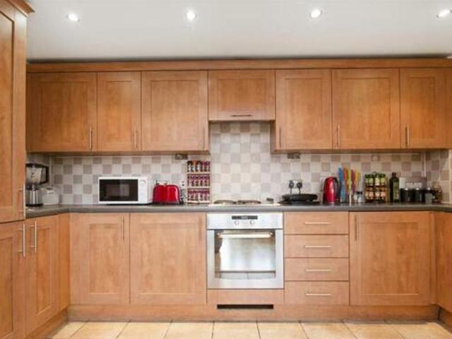 Rosemoor House, Uxbridge Road, 2 Bedroom Apartment