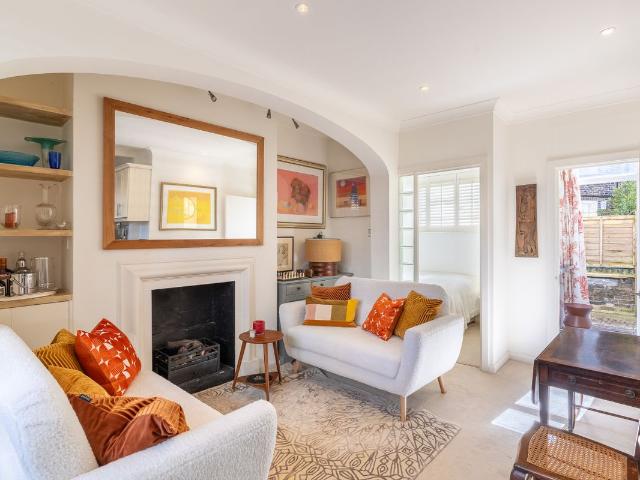 Rosemoor Street, Chelsea, London SW3, 2 bed flat to rent, £4,767 pcm | PrimeLocation