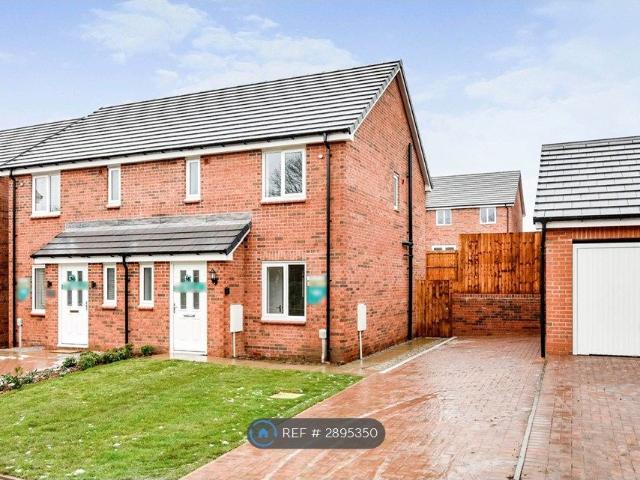 Rosemary Hill, Newcastle Under Lyme ST5, 3 bed semi detached house to rent, £1,350 pcm | PrimeLocation