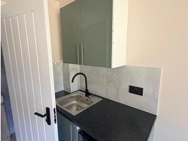 Rosemary Lane, Camberley GU17, Room to rent, £850 pcm | PrimeLocation