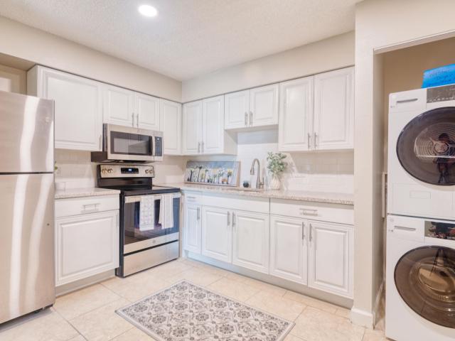 Rosemere Flats | 1 3 Bedroom Apartments in Ocala, FL