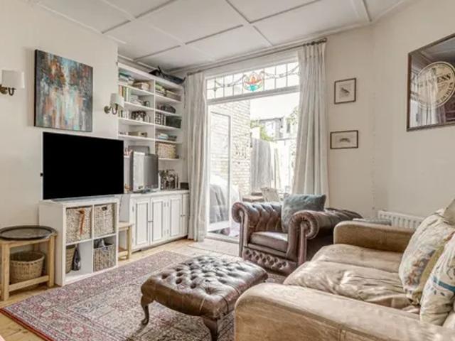 Roseneath Road, London, SW11 6AA, United Kingdom | 6 bed townhouse for rent #166642702 | Rentberry