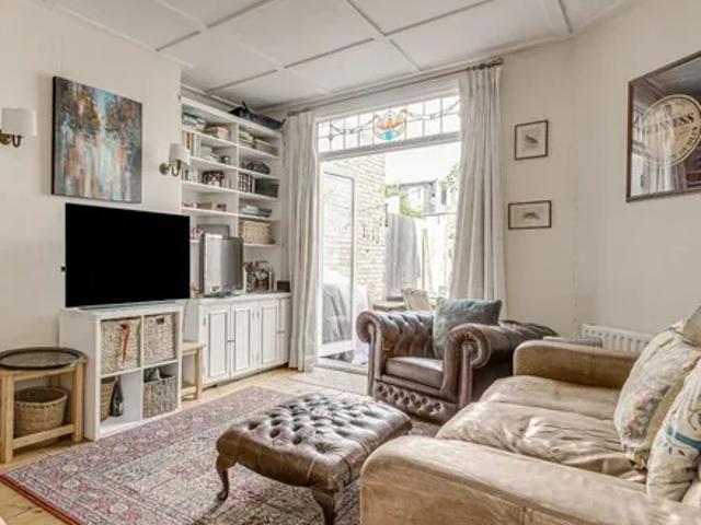 Roseneath Road, London, SW11 6AA, United Kingdom | 6 bed townhouse for rent #167541462 | Rentberry