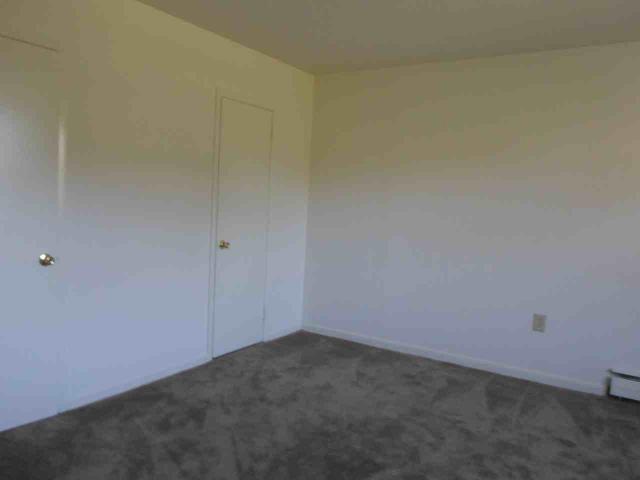 Rosewood Apartments 1 Bedroom Apartment for Rent at 345 E County Line Rd, Warminster, PA 18974