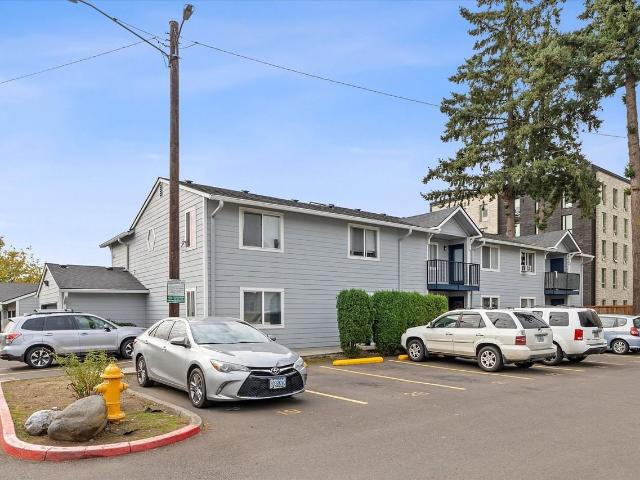 Rosewood Apartments 2 Bedroom Apartment for Rent at 16031 16055 SE Stark St Portland, OR 97233 Centennial