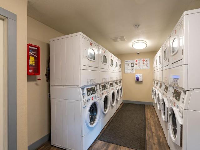 Rosewood Club Apts 1 Bedroom Apartment for Rent at 401 E Magnesium Rd, Spokane, WA 99208 Nevada Lidgerwood