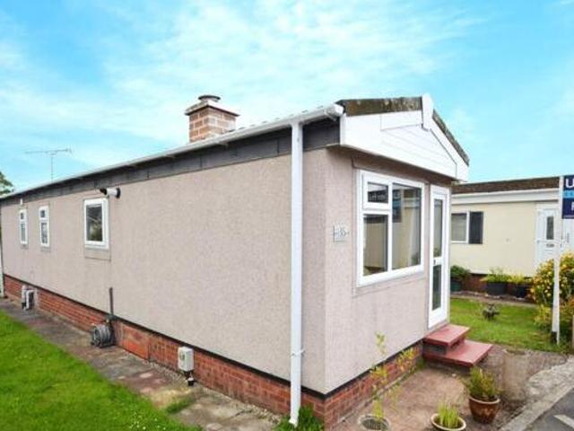 Rosewood Crescent, Cat & Fiddle Park, 2 Bedroom Park