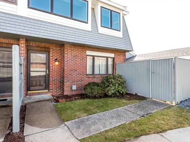 Rosewood Dr Unit,stoughton, Condo For Sale