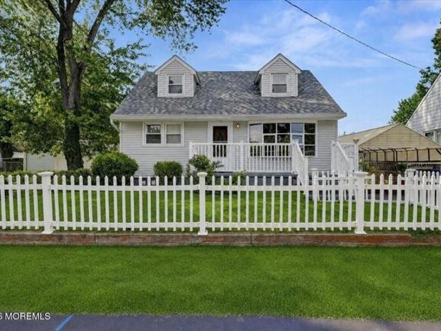 Rosewood Dr, Keyport, Home For Sale