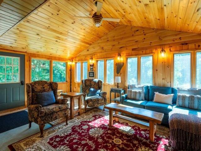 Rosewood Ln, Castleton, Home For Sale
