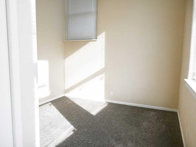 Rosewater Apartments 1 Bedroom Apartment for Rent at 3810 S 13th St, Omaha, NE 68107 Deer Park