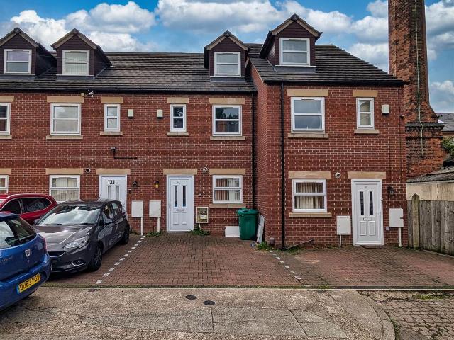 Rosetta Road, Nottingham NG7, 3 bed town house to rent, £1,200 pcm | PrimeLocation