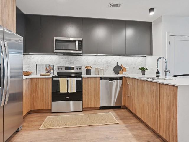 Rosette Green Hills Studio Apartment for Rent at 4100 Hillsboro Pike, Nashville, TN 37215 Green Hills