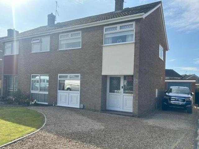 Rosier Crescent, Swanwick, 3 Bedroom Semi detached