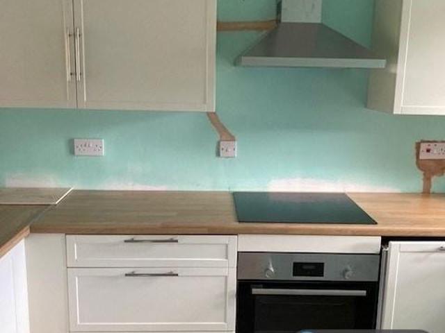 Rosina Walk, Banbury, OX16 2 bed end of terrace house to rent £1,275 pcm £294 pw