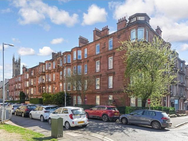 Roslea Drive, Dennistoun, G31 2LG