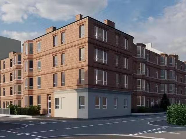 Roslea Drive, Dennistoun, Glasgow, G31 3 bed flat for sale £.